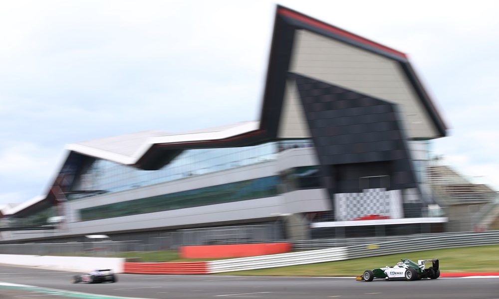 Thrills and spills as BRDC British F3 lights up Silverstone - Overtake ...